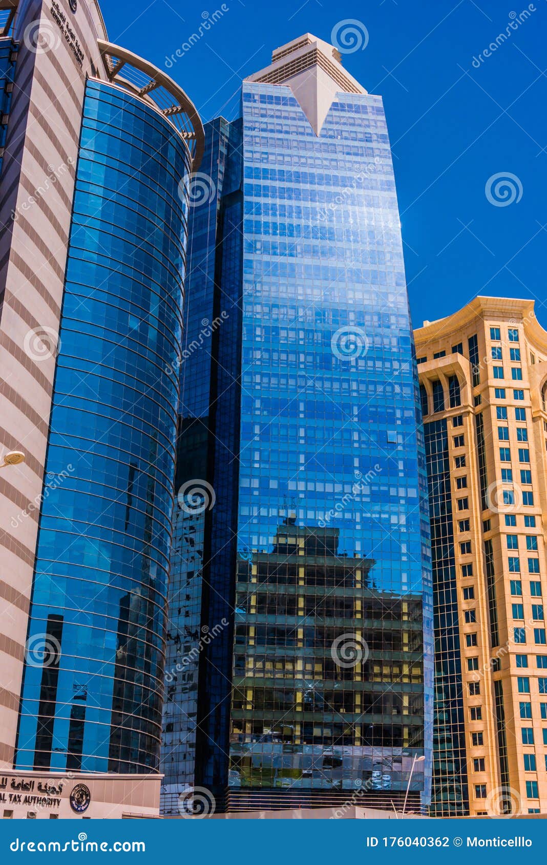 Modern Business Architecture of Downtown Doha, Qatar Editorial ...