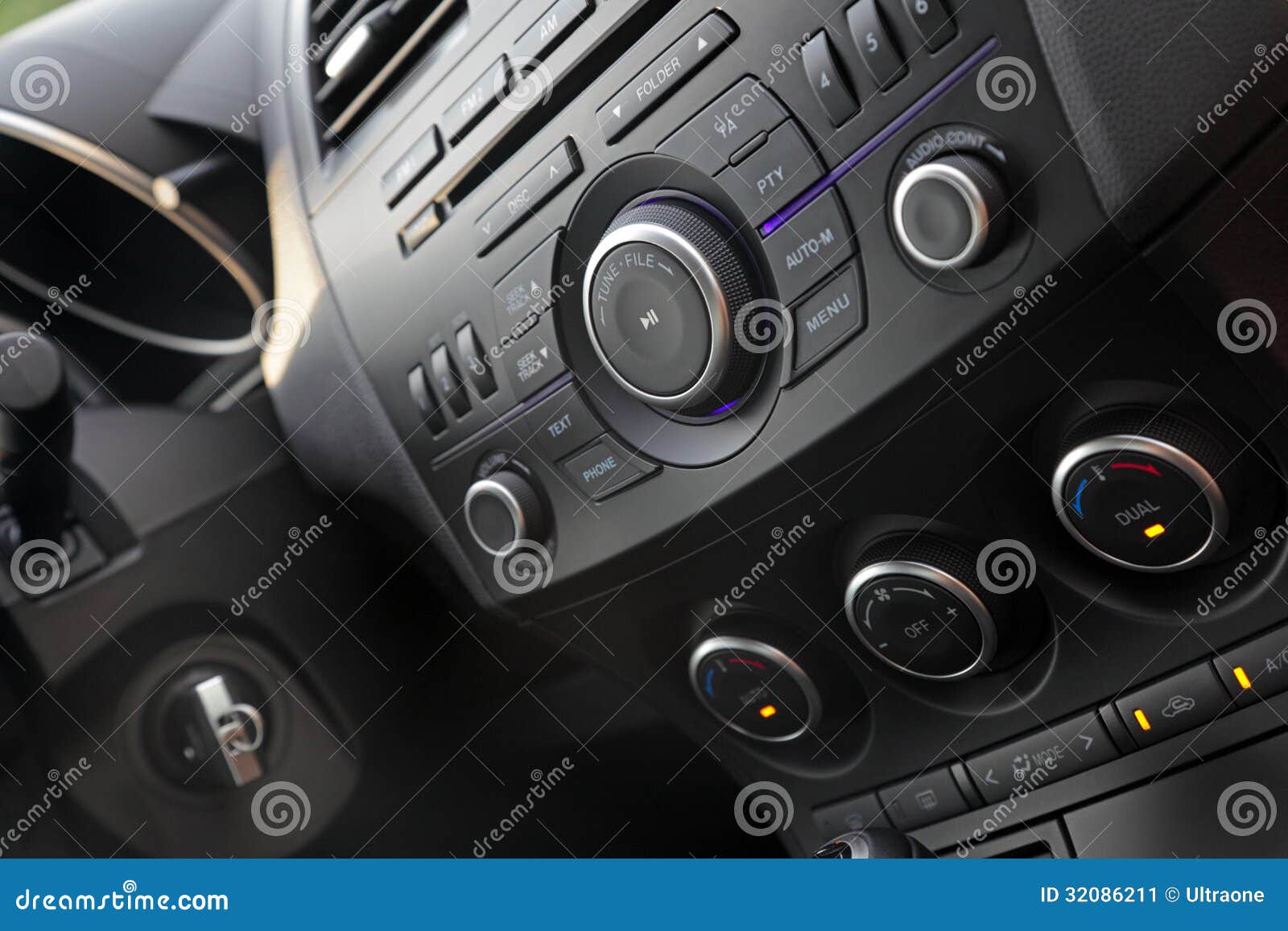 Modern car audio control stock image. Image of dashboard - 32086211
