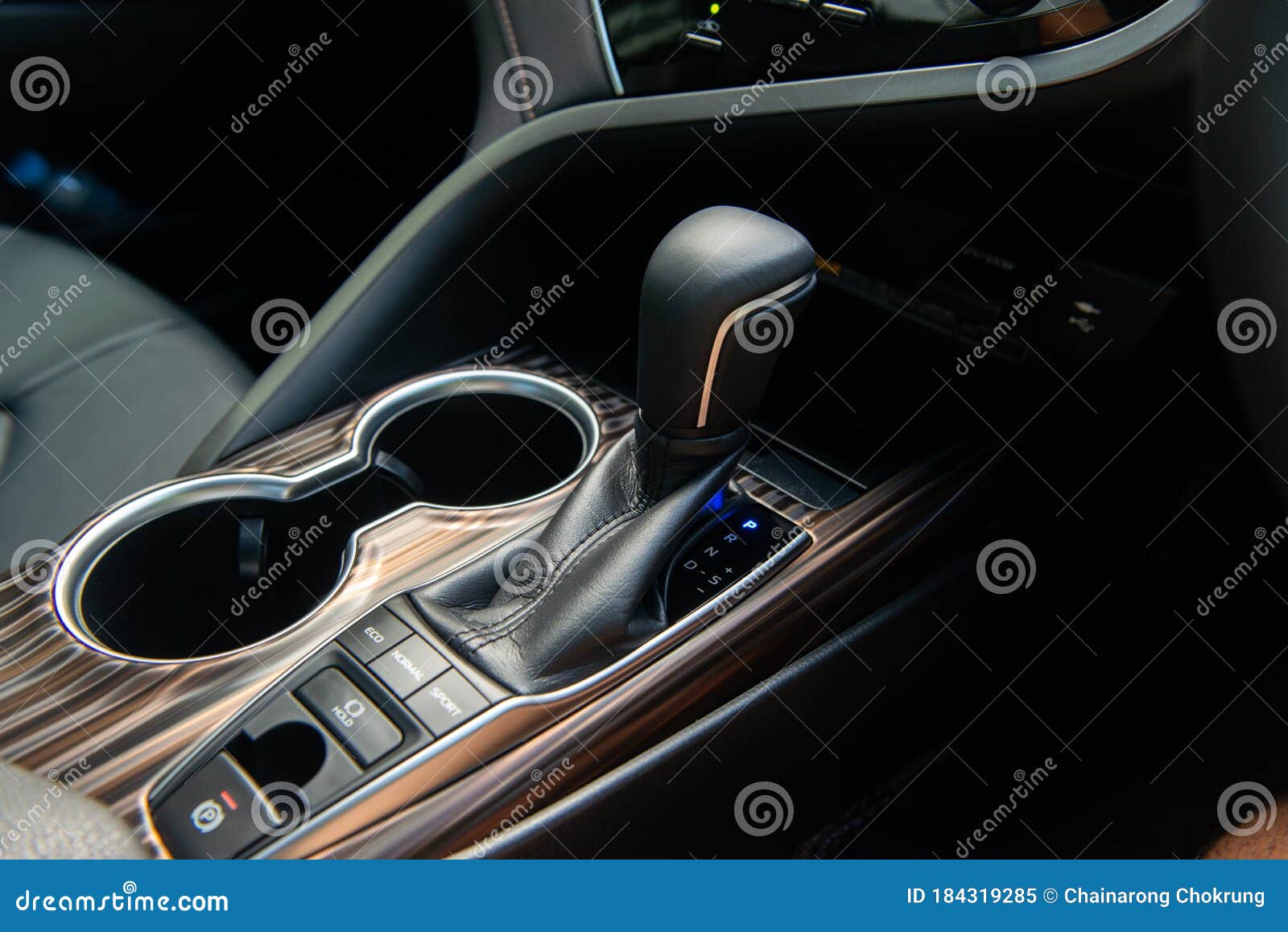 Modern Centre Console with Gear Shift and Car Driving Mode and Auto ...
