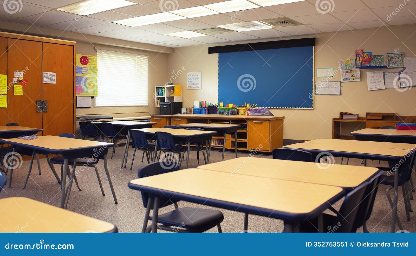 Modern Classroom for Students, Learning Room Stock Image - Image of ...