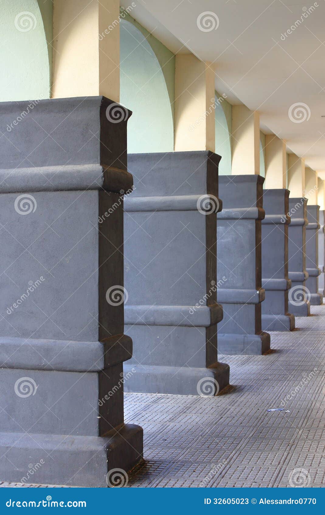 Portico. Columnar Arcade Trelaz Promenade. Porosle Climbing Rose Covers ...