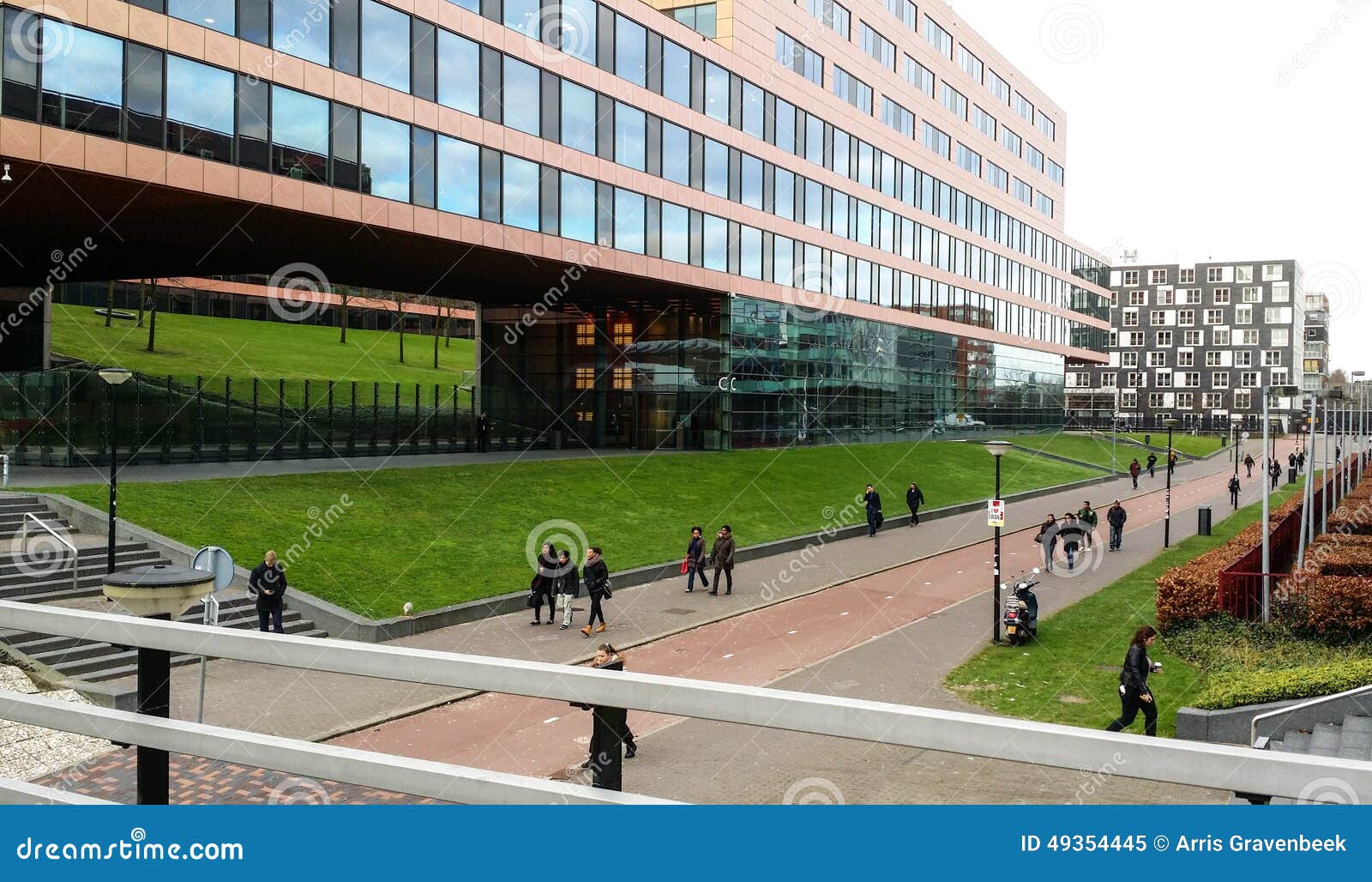 Modern commercial building editorial image. Image of landscape - 49354445