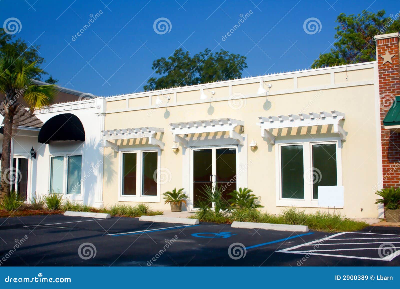 Modern Commercial Strip Mall Stock Image - Image of varied, commerical ...