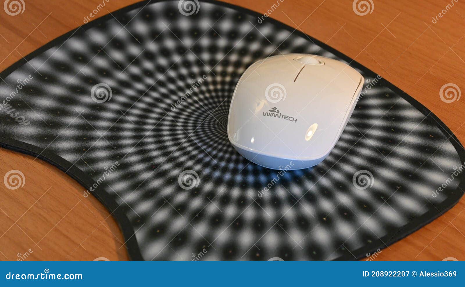 Modern computer mouse editorial photography. Image of grey - 208922207