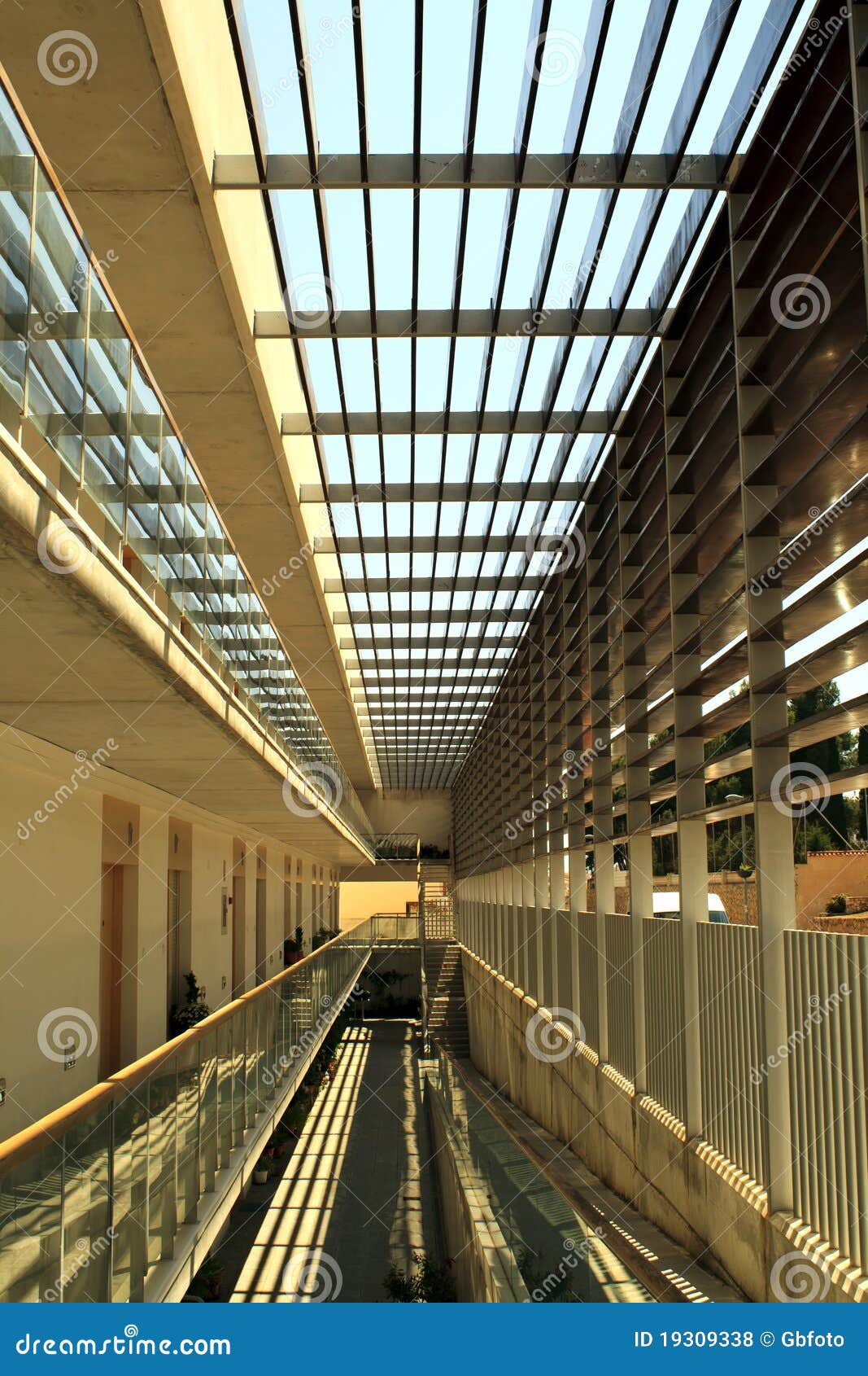 Modern Corridoor Architecture Stock Photo - Image of white, slate: 19309338