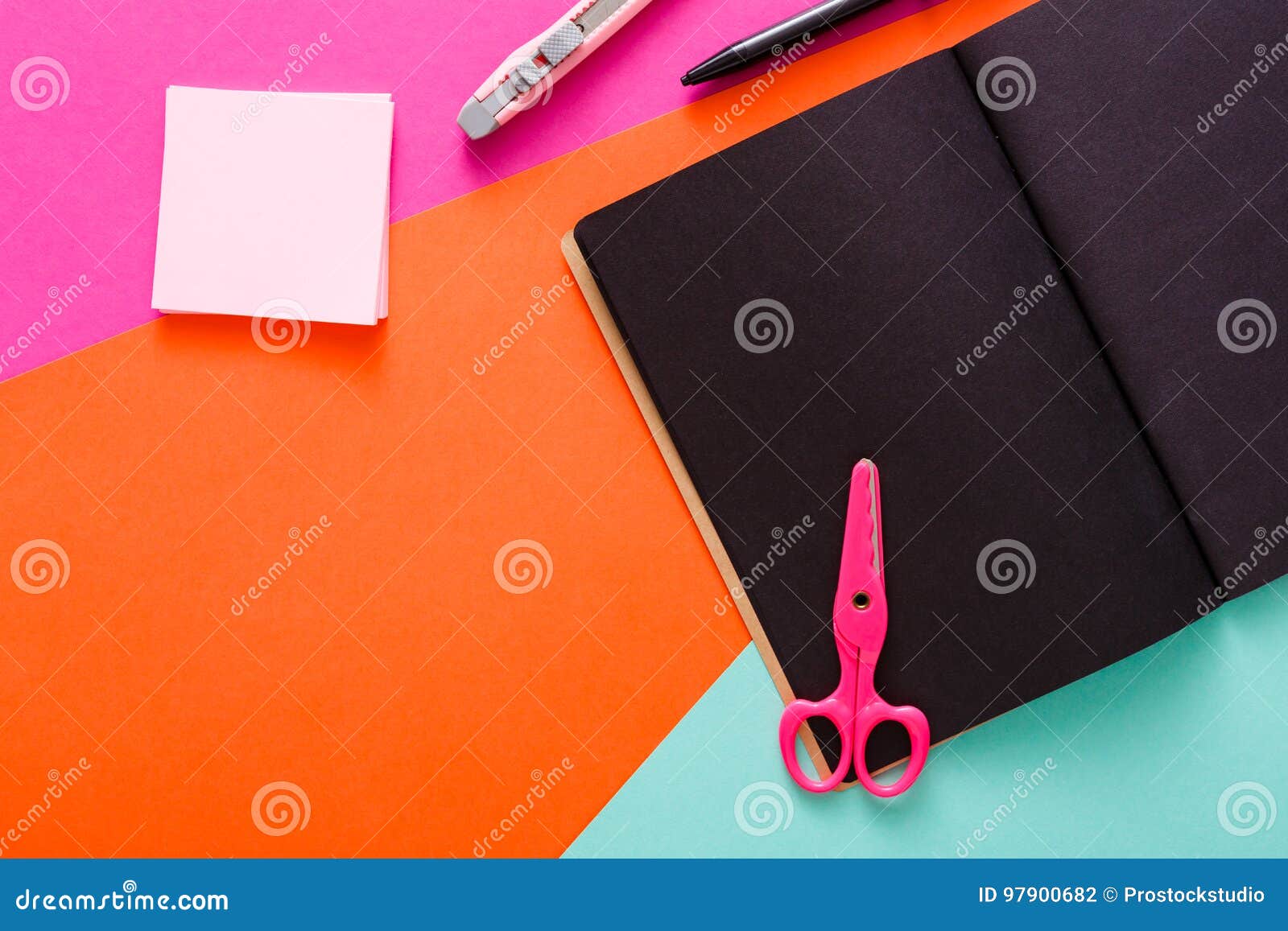 This Cool Notepad Design Concept Could Become A Stand