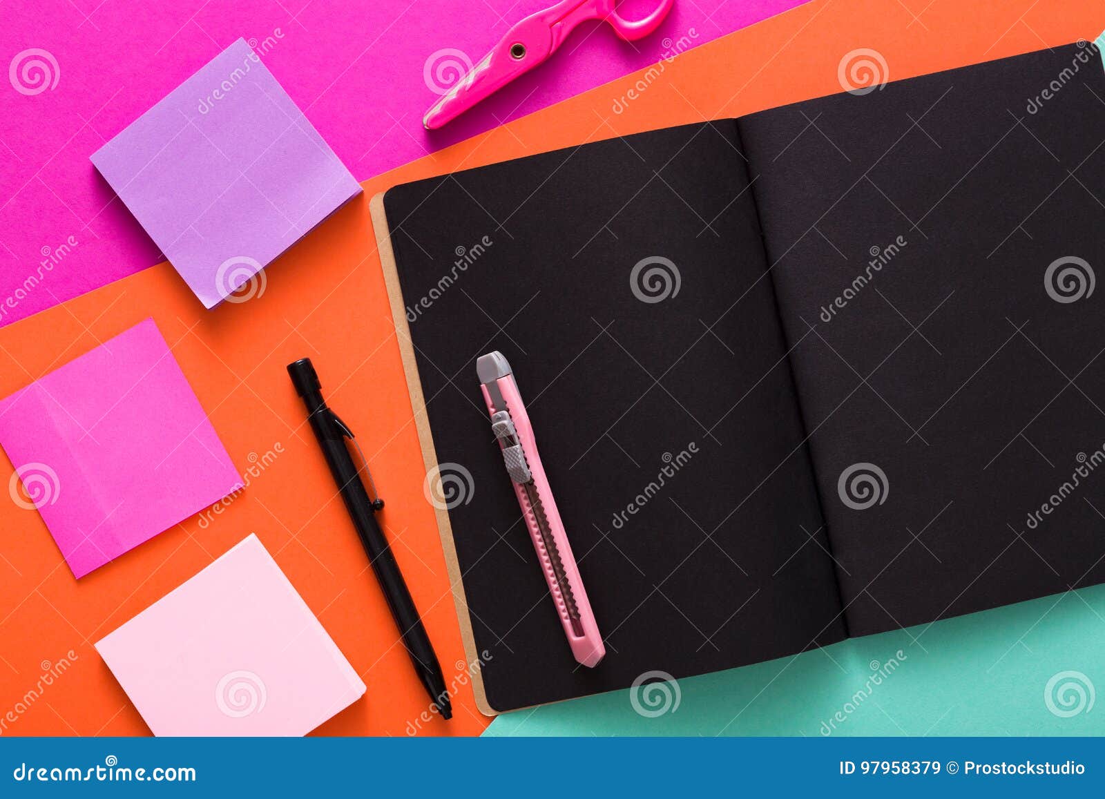 This Cool Notepad Design Concept Could Become A Stand