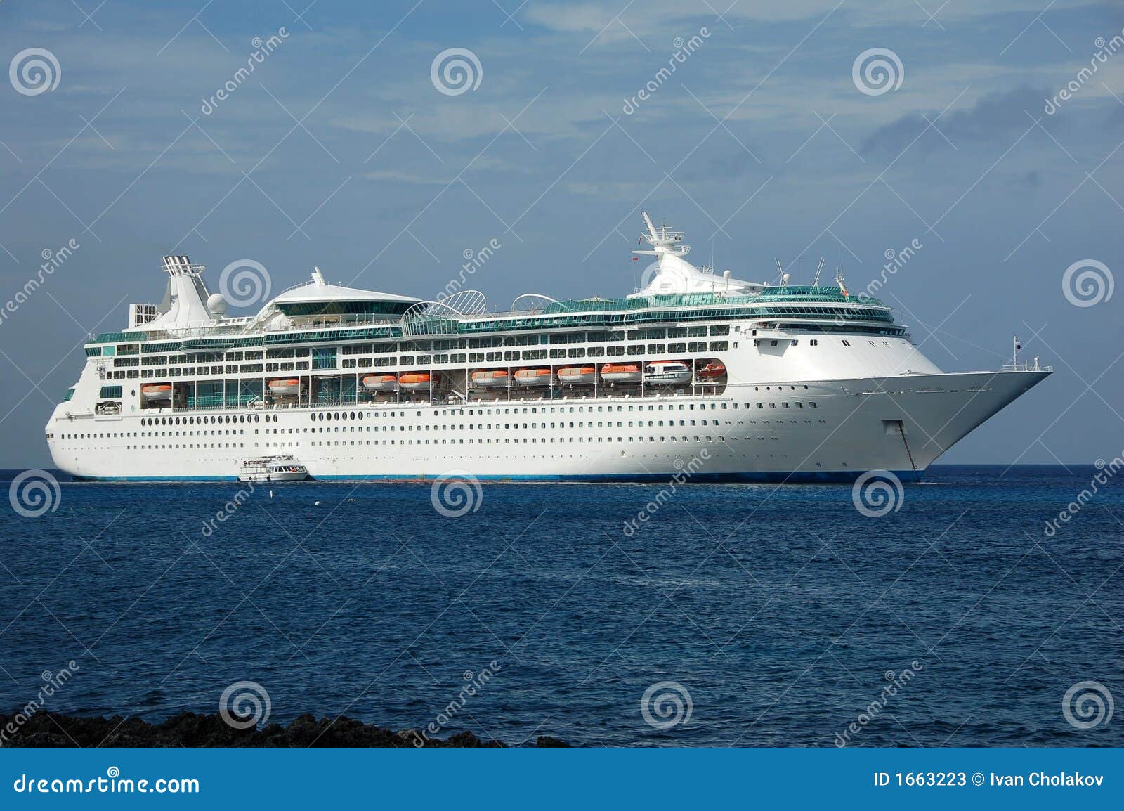 Modern Cruise Ship in the Caribbean Stock Image - Image of liner ...