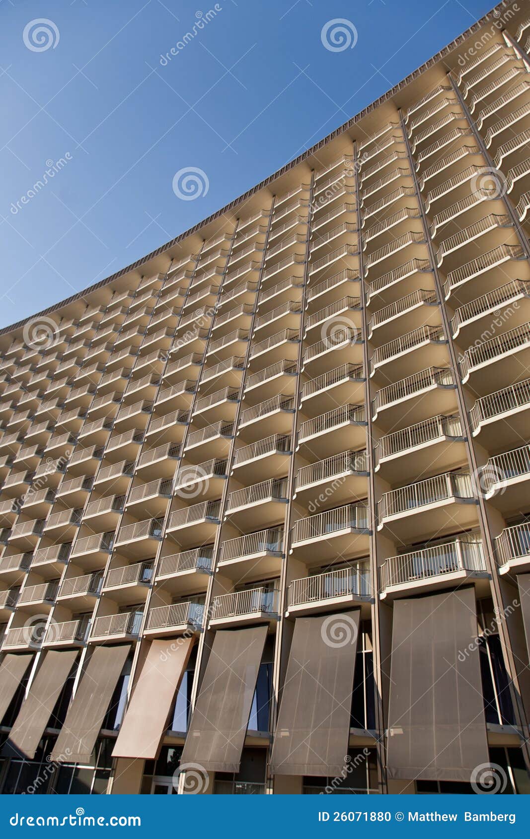 Modern Curved Building Stock Photo - Image: 26071880