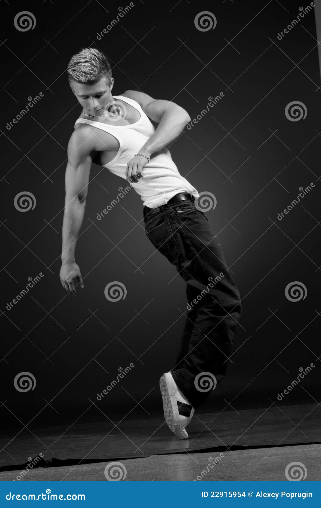 Modern dancer stock photo. Image of freeze, clothing - 22915954