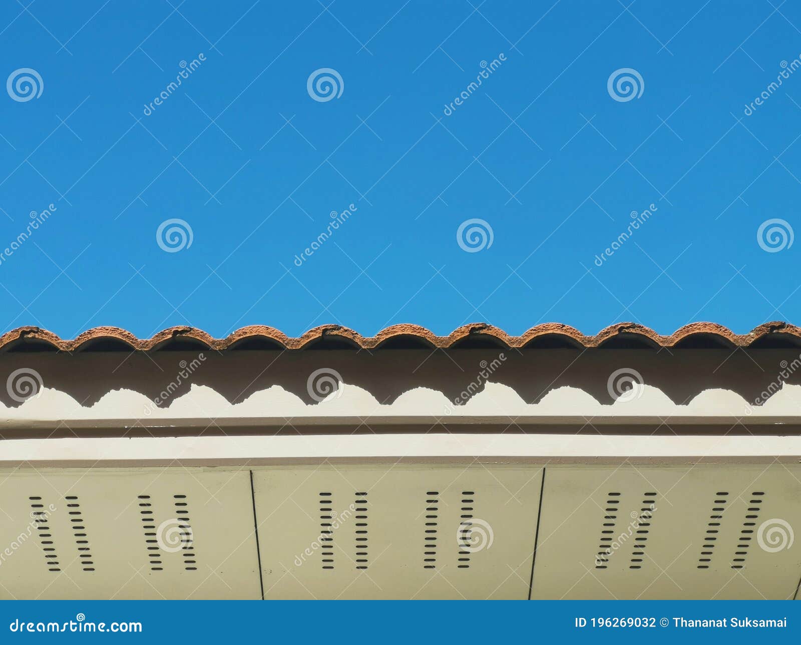 Modern Eaves of the House with Blue Sky. Stock Photo - Image of texture ...