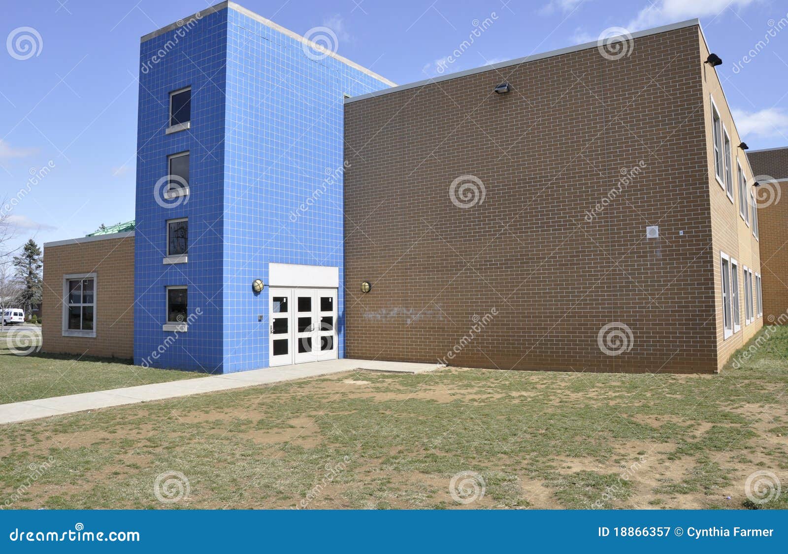 Modern Elementary School Exterior Stock Image - Image of structure ...