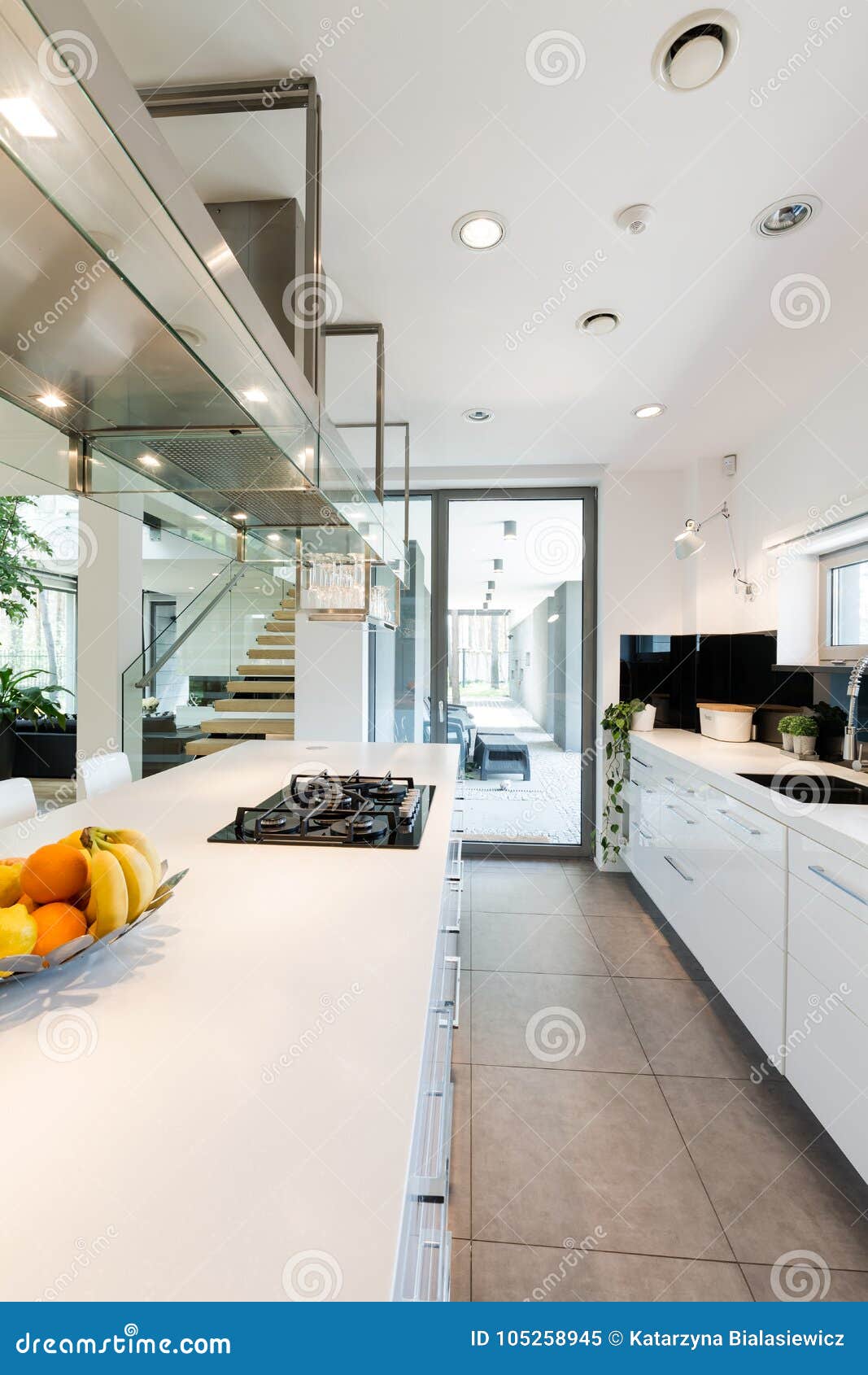 Modern Face of the Kitchen Space Stock Image - Image of fruit ...