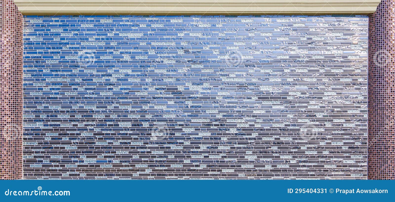 Modern Fence Wall Decorating from Ceramic and Marble Tiles with Mosaic ...