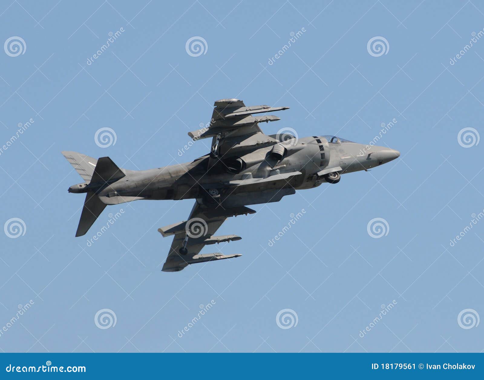 Modern fighter jet stock image. Image of aircraft, airborne - 18179561