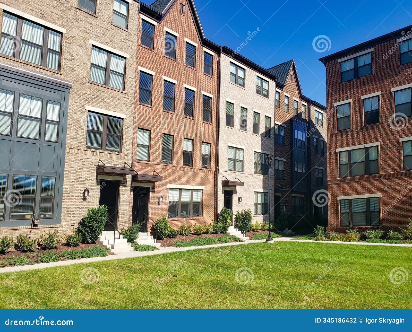 Modern Four-story Brick Townhouse Stock Photo - Image of exterior, real ...
