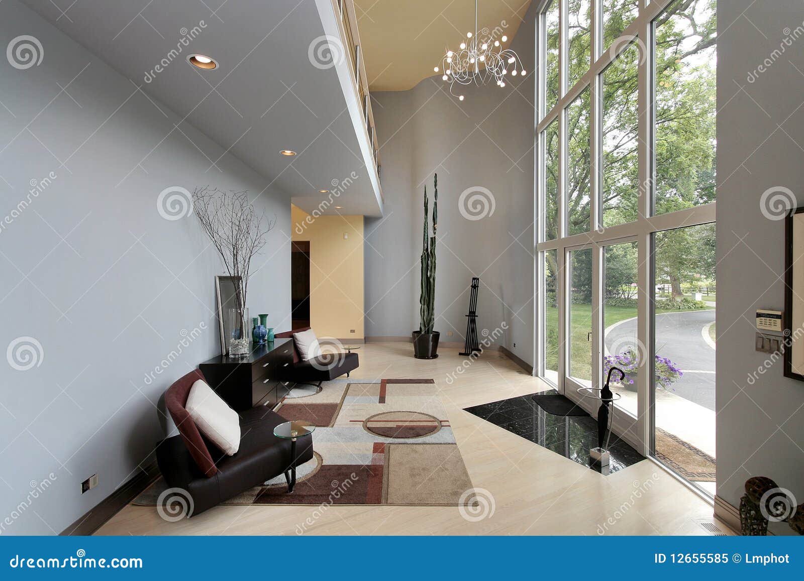 Modern Foyer Two Story Windows Photos - Free & Royalty-Free Stock ...