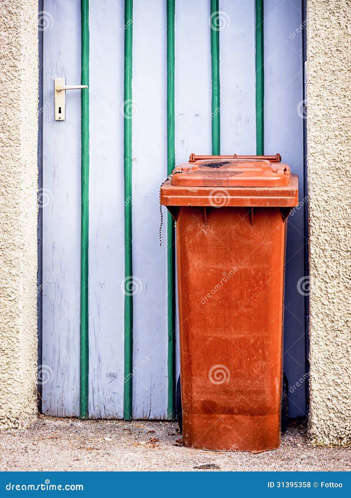 Modern garbage bin stock photo. Image of sunlight, wheeled - 31395358