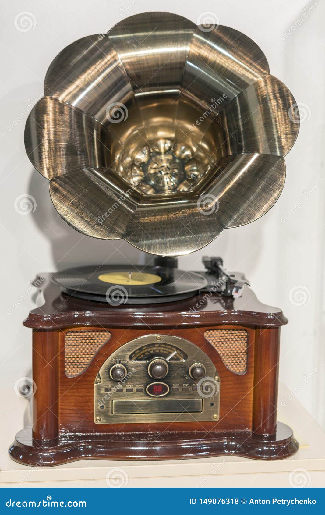 Modern Gramophone. Turntable Vinyl Record Player Stock Photo - Image of ...