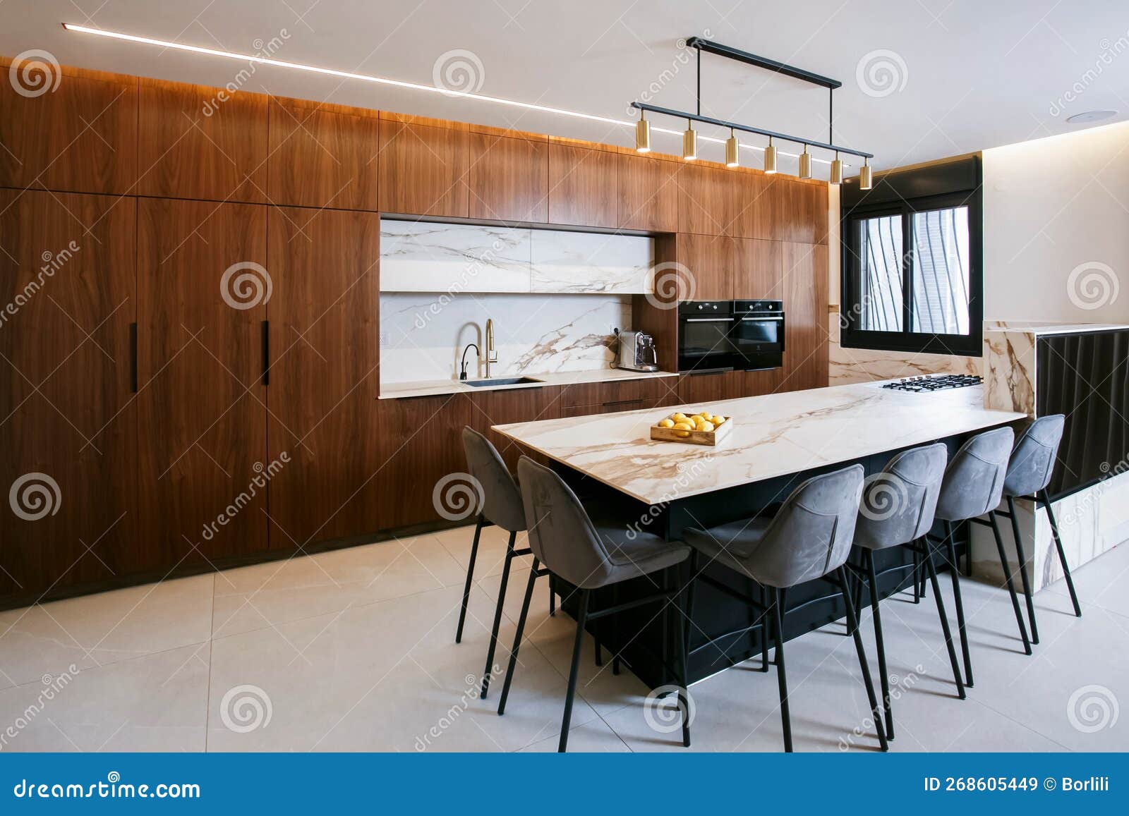 Modern High End Luxury Kitchen Stock Image - Image of estate, expensive ...