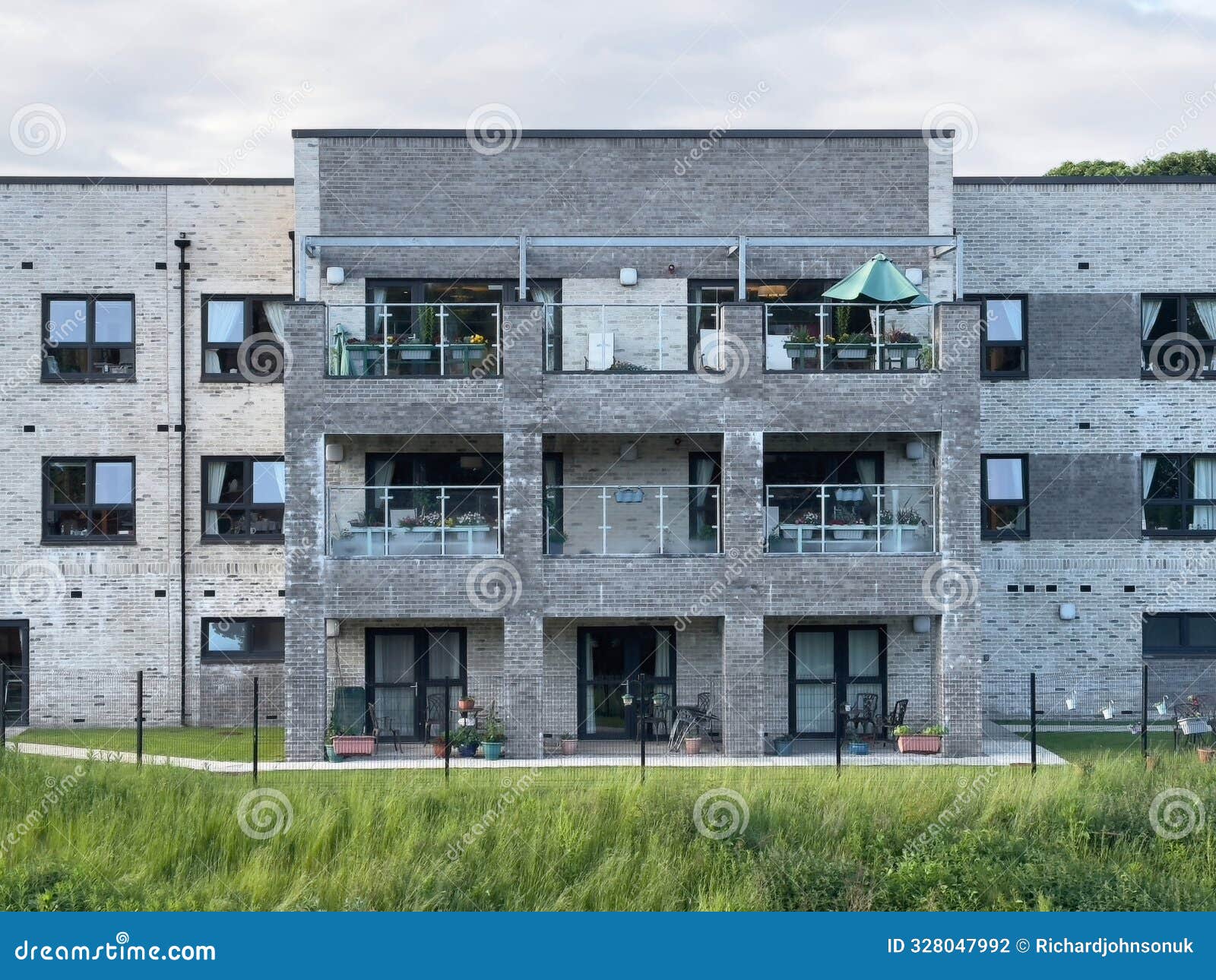 Modern High Rise Flats at New Development Stock Photo - Image of ...