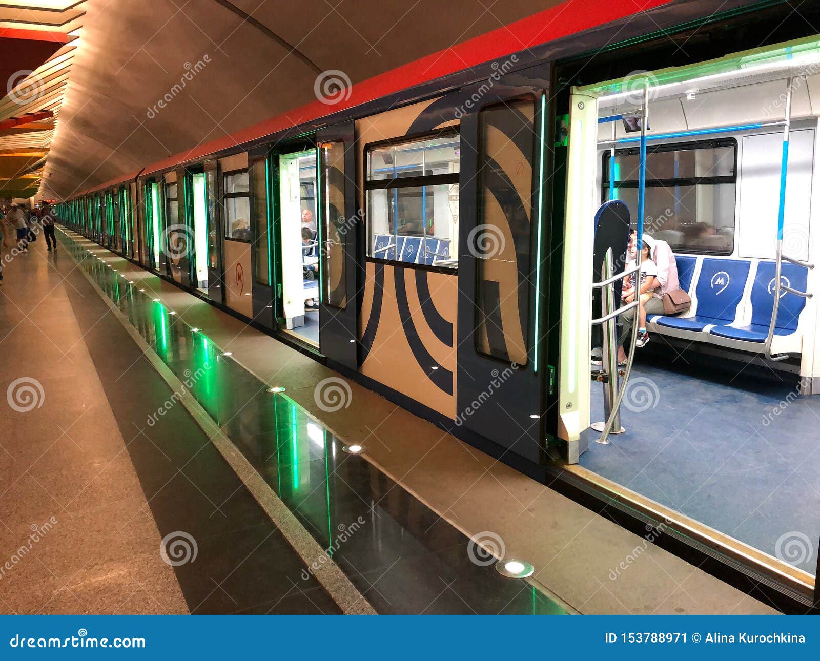 Modern High Speed Train with Motion Blur Editorial Photo - Image of ...