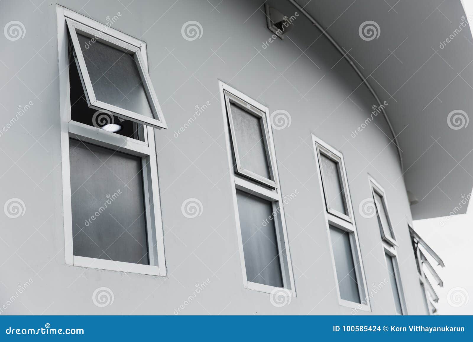 926 Home Ventilation Windows Stock Photos - Free & Royalty-Free Stock ...