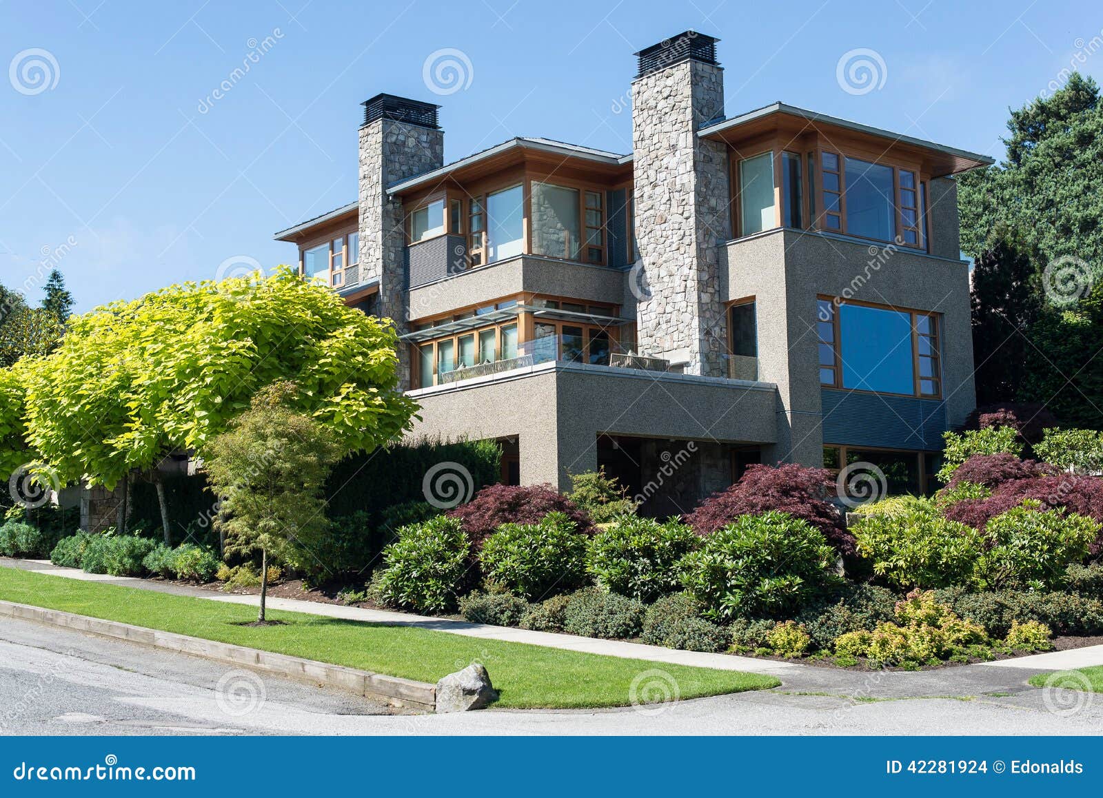 Modern House stock photo. Image of front, horizontal - 42281924