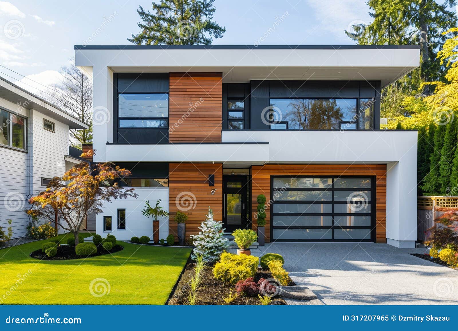 Modern House with Large Front Yard Stock Image - Image of home ...