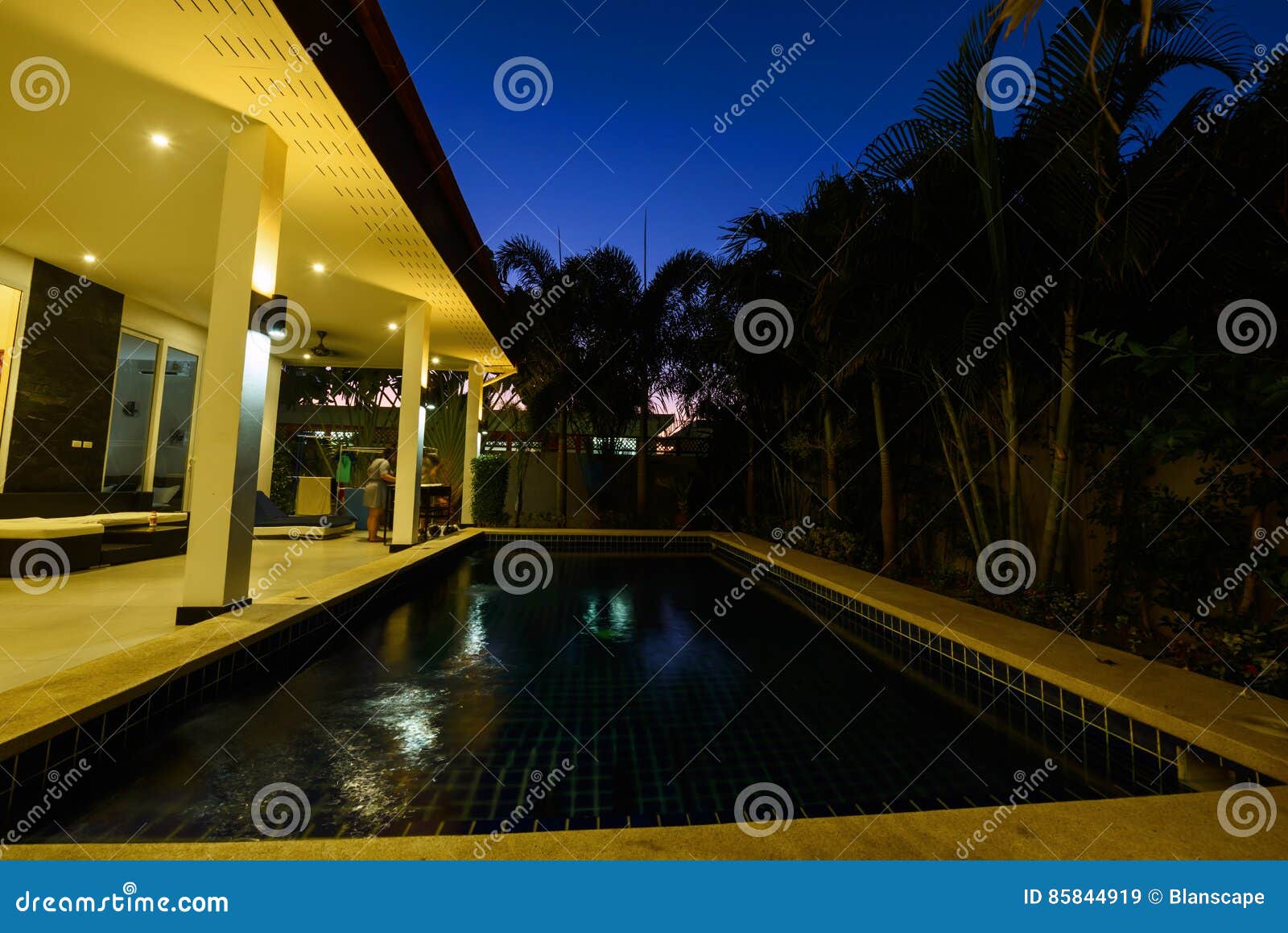Modern House with Pool at Dusk Editorial Stock Image - Image of modern ...