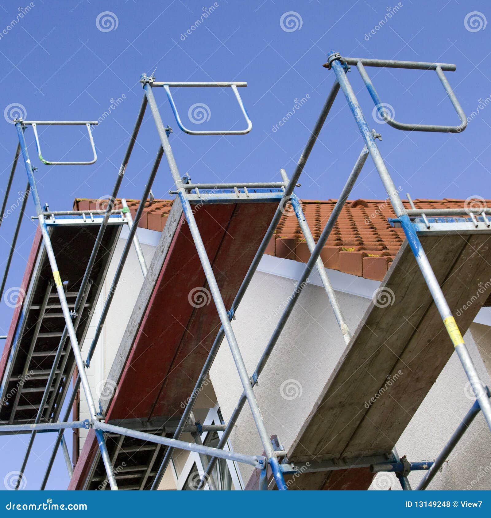 Modern House with Scaffolding Stock Photo - Image of wood, scaffold ...