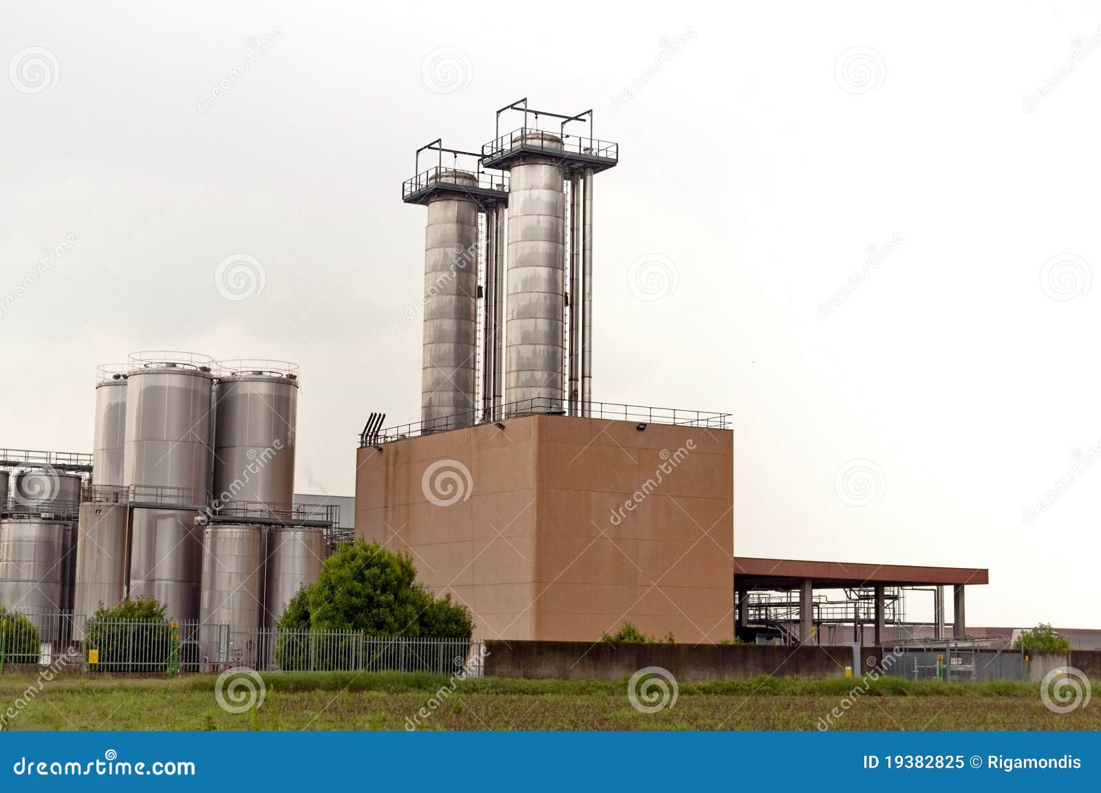 Complex Dairy Industry Modern Silos Stock Photos - Free & Royalty-Free ...