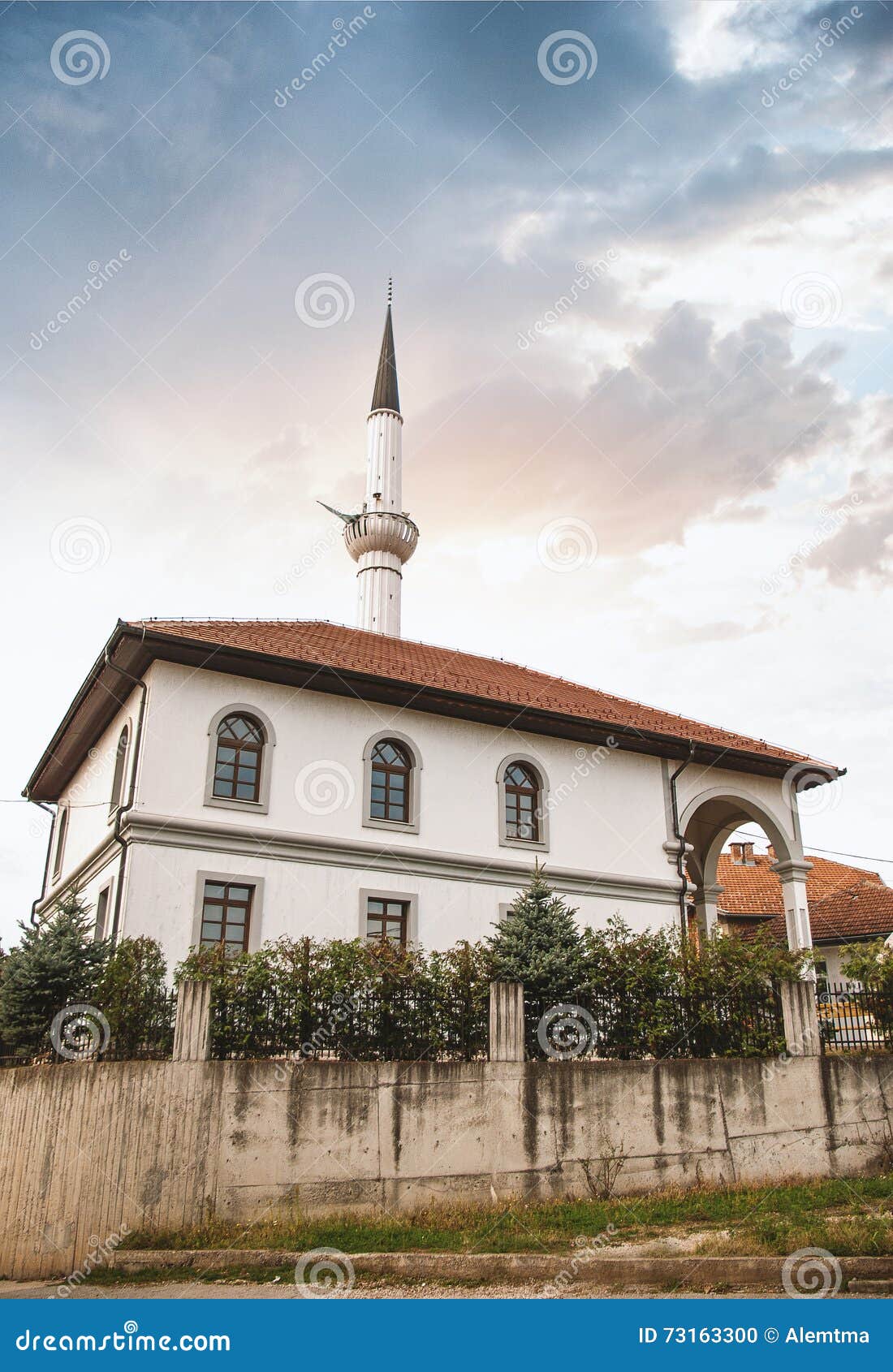 Modern Islamic Architecture Mosque Stock Photo - Image of east ...