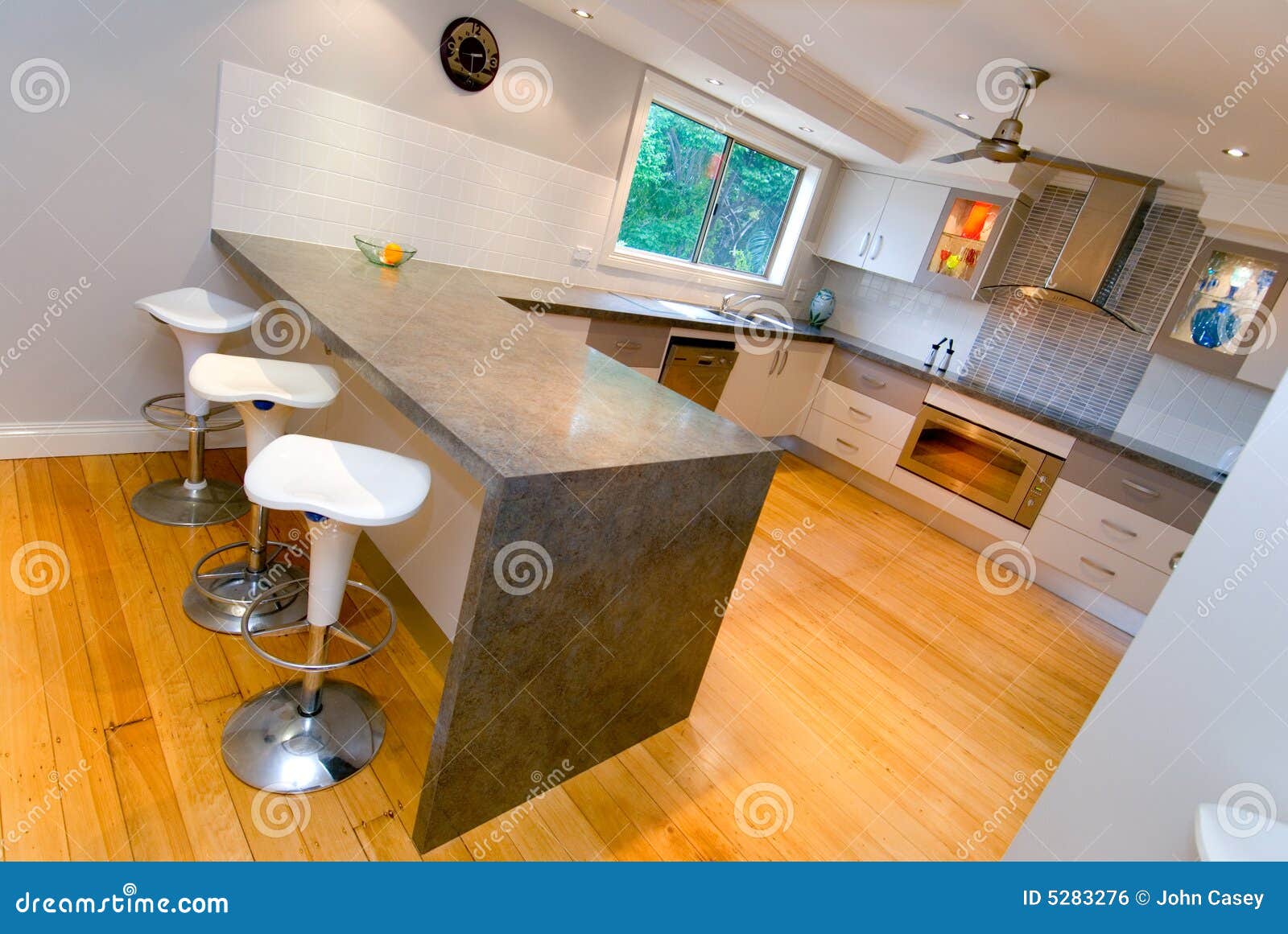 Modern kitchen stock photo. Image of kitchen, decoration - 5283276