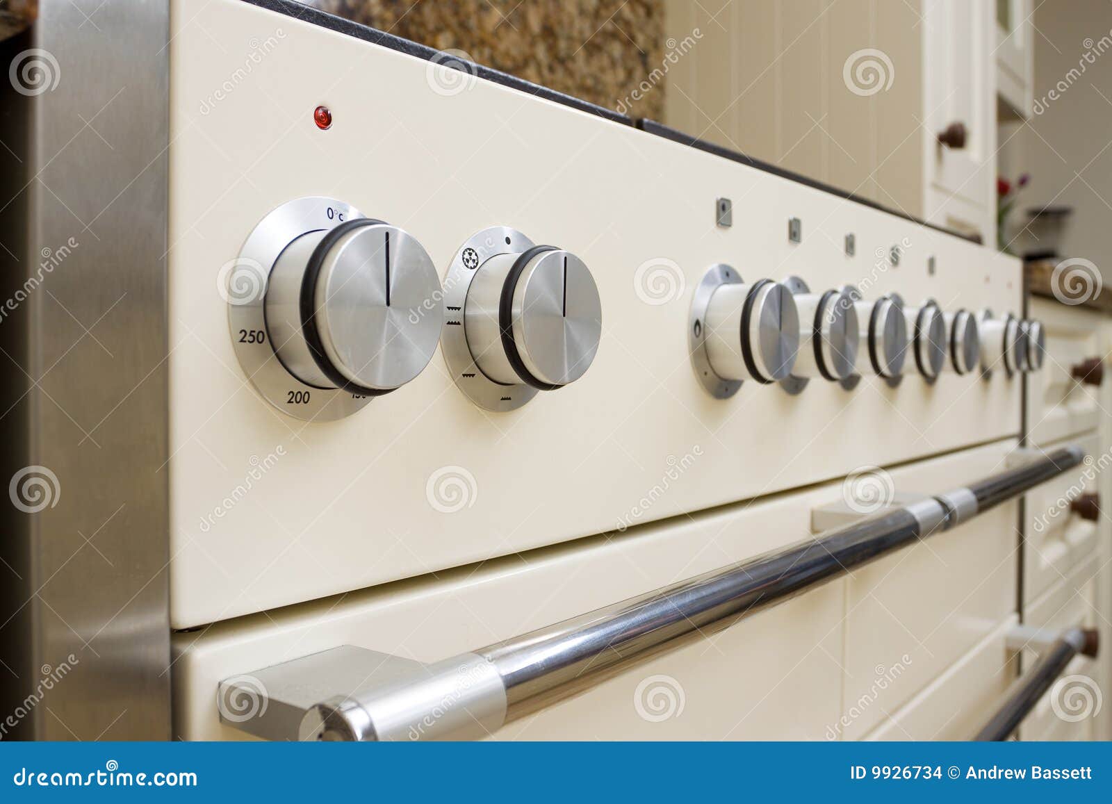 Modern kitchen cooker stock photo. Image of burner, cream - 9926734