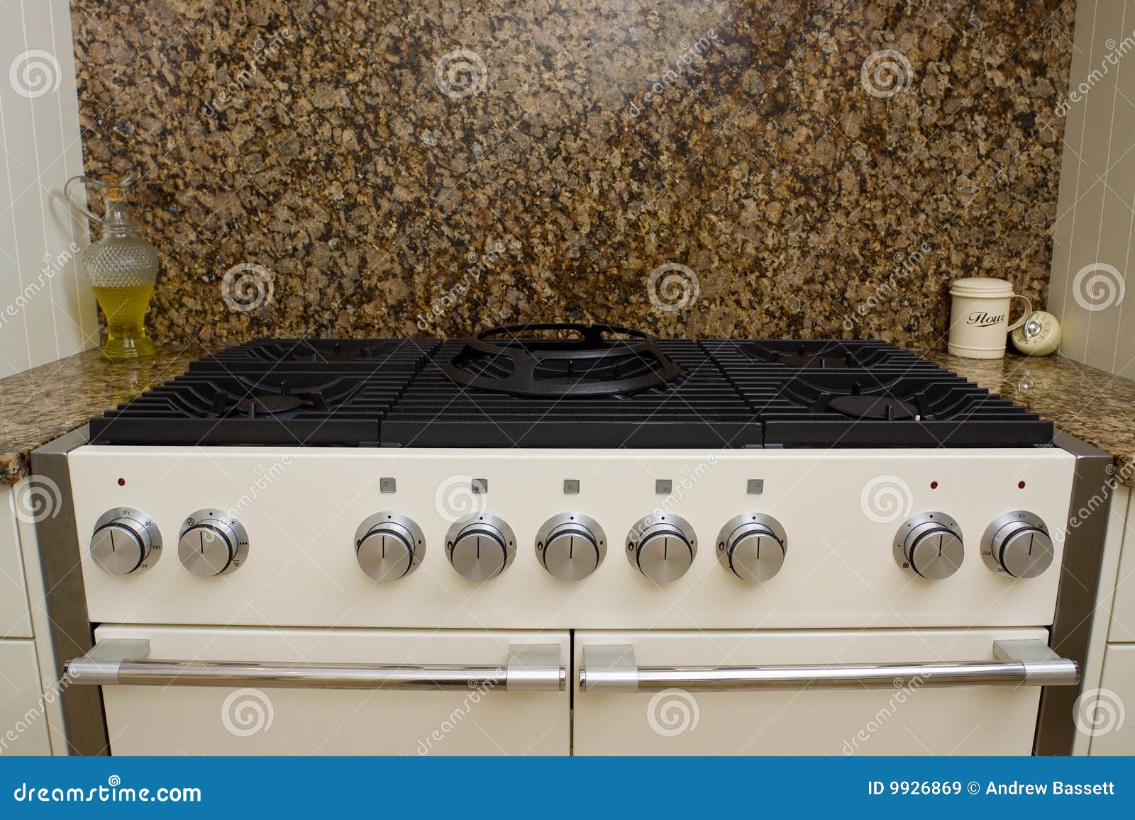 Modern kitchen cooker stock image. Image of dual, electric - 9926869