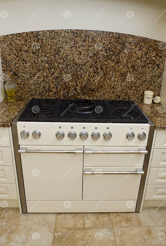 Modern kitchen cooker stock image. Image of fuel, interior - 9926981