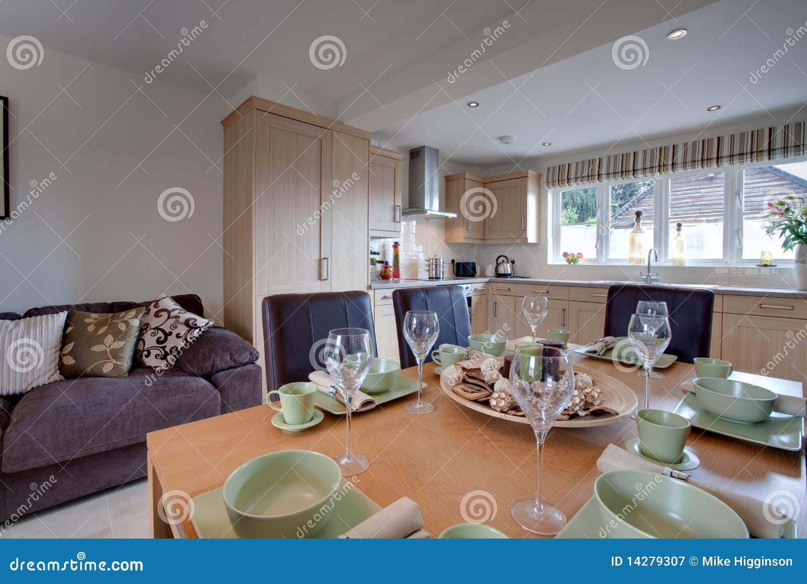 Modern kitchen dining room stock image. Image of stylish - 14279307