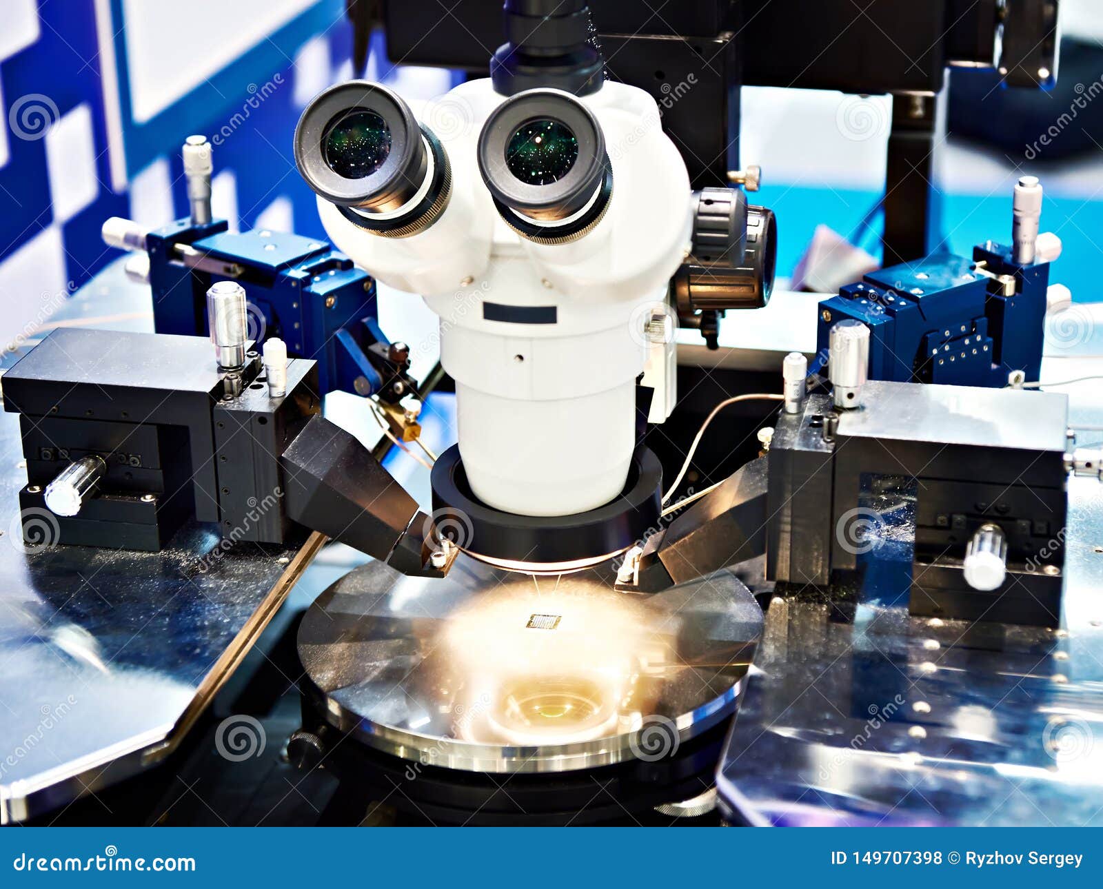 Modern Laboratory Stereo Microscope Stock Photo - Image of scientific ...