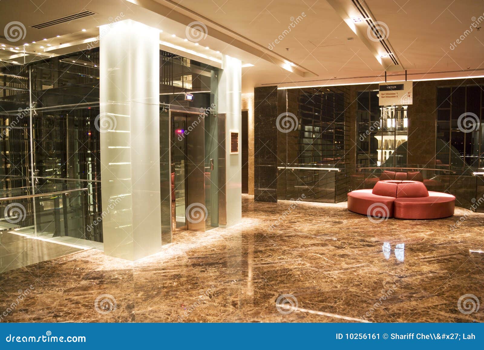 Modern Lift On Rails Stock Photography | CartoonDealer.com #123993602