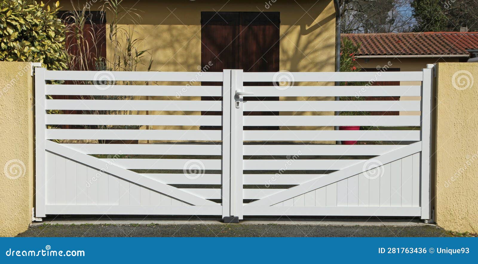 Modern-looking White Aluminium Gate Stock Photo - Image of access ...