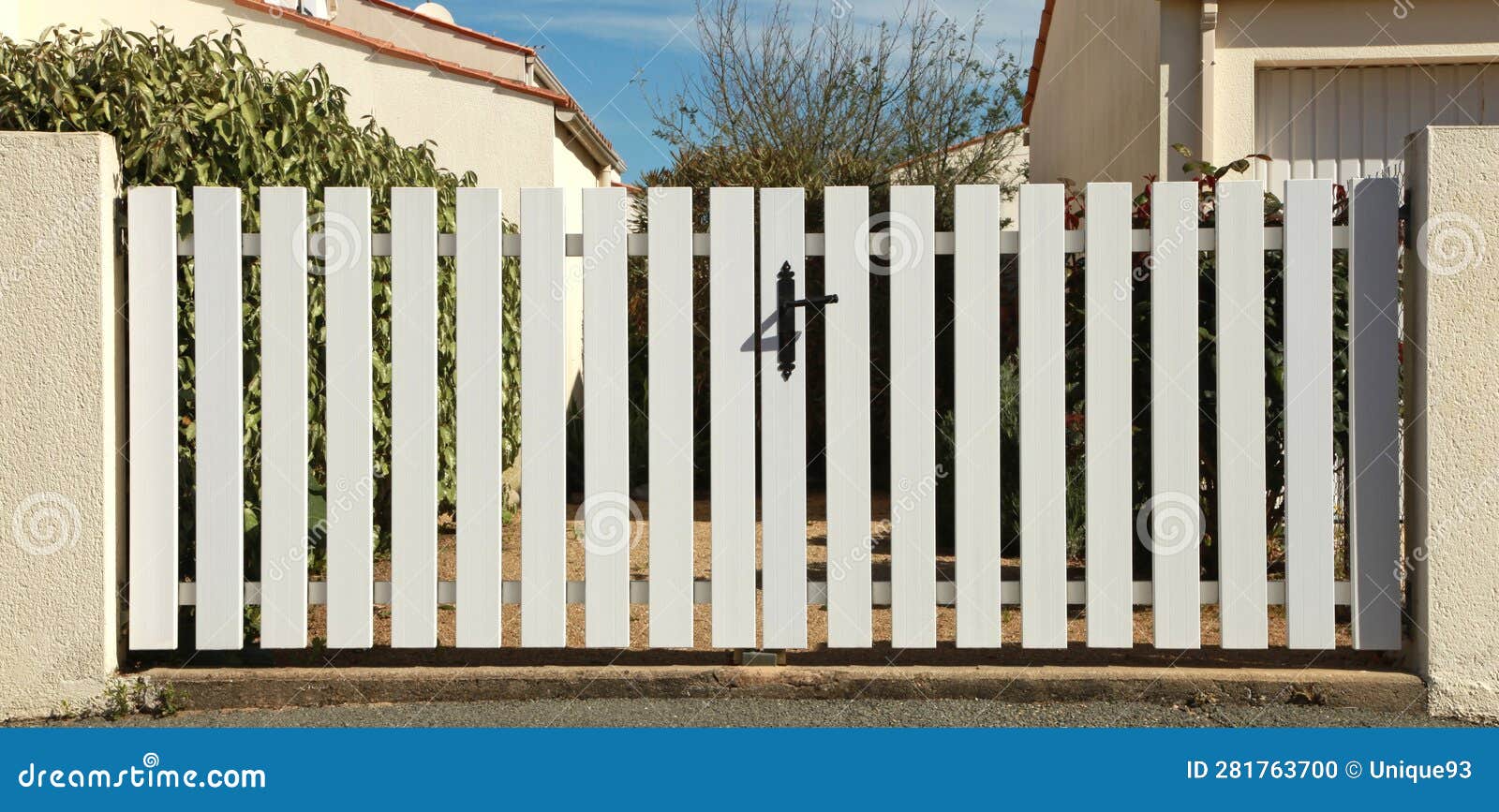 Modern-looking White Aluminium Gate Stock Photo - Image of painted ...