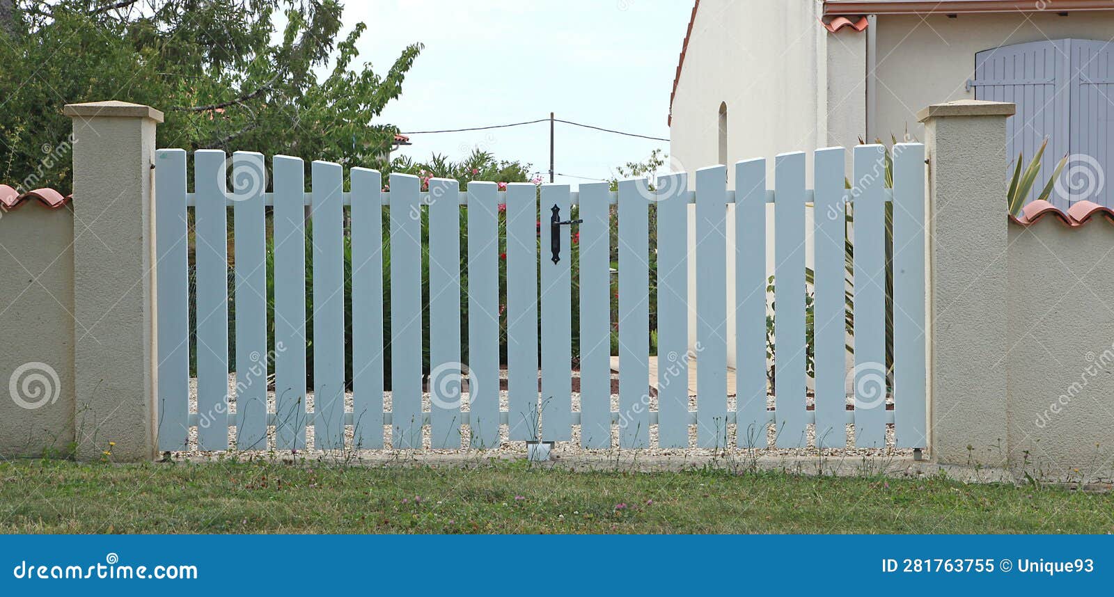 Modern-looking White Aluminium Gate Stock Image - Image of modern ...