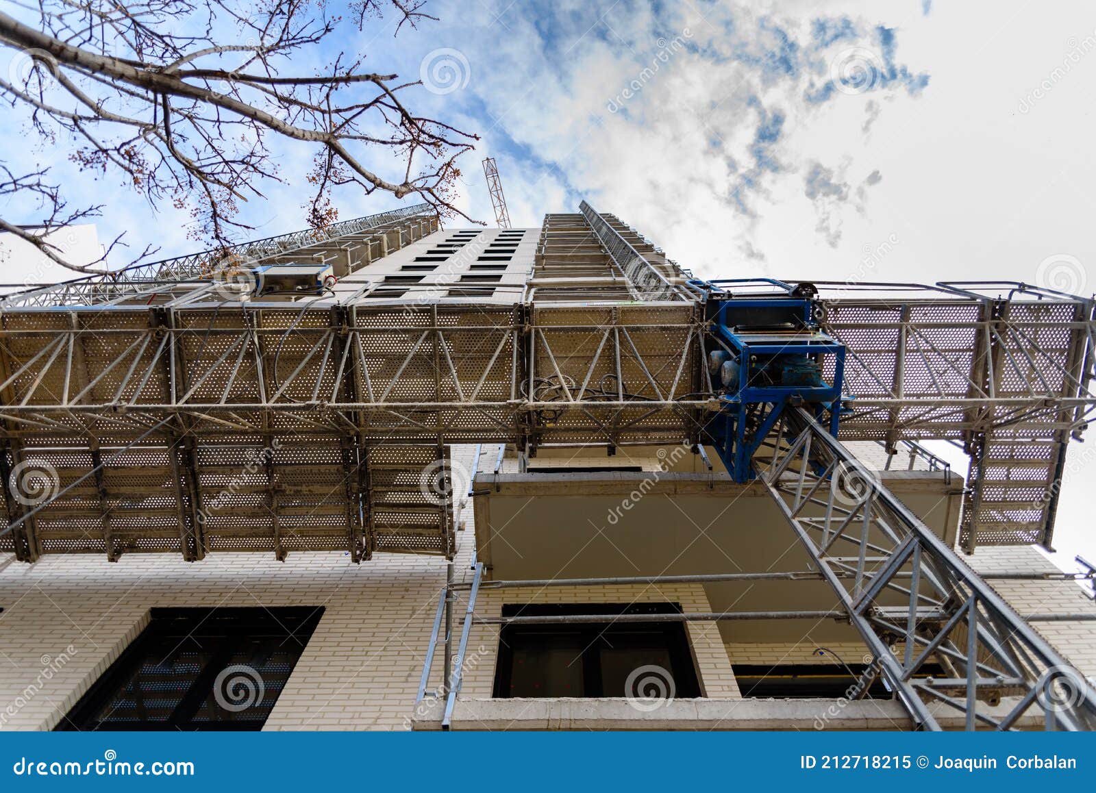 Modern Mechanized Scaffold for Building Repairs Stock Image - Image of ...