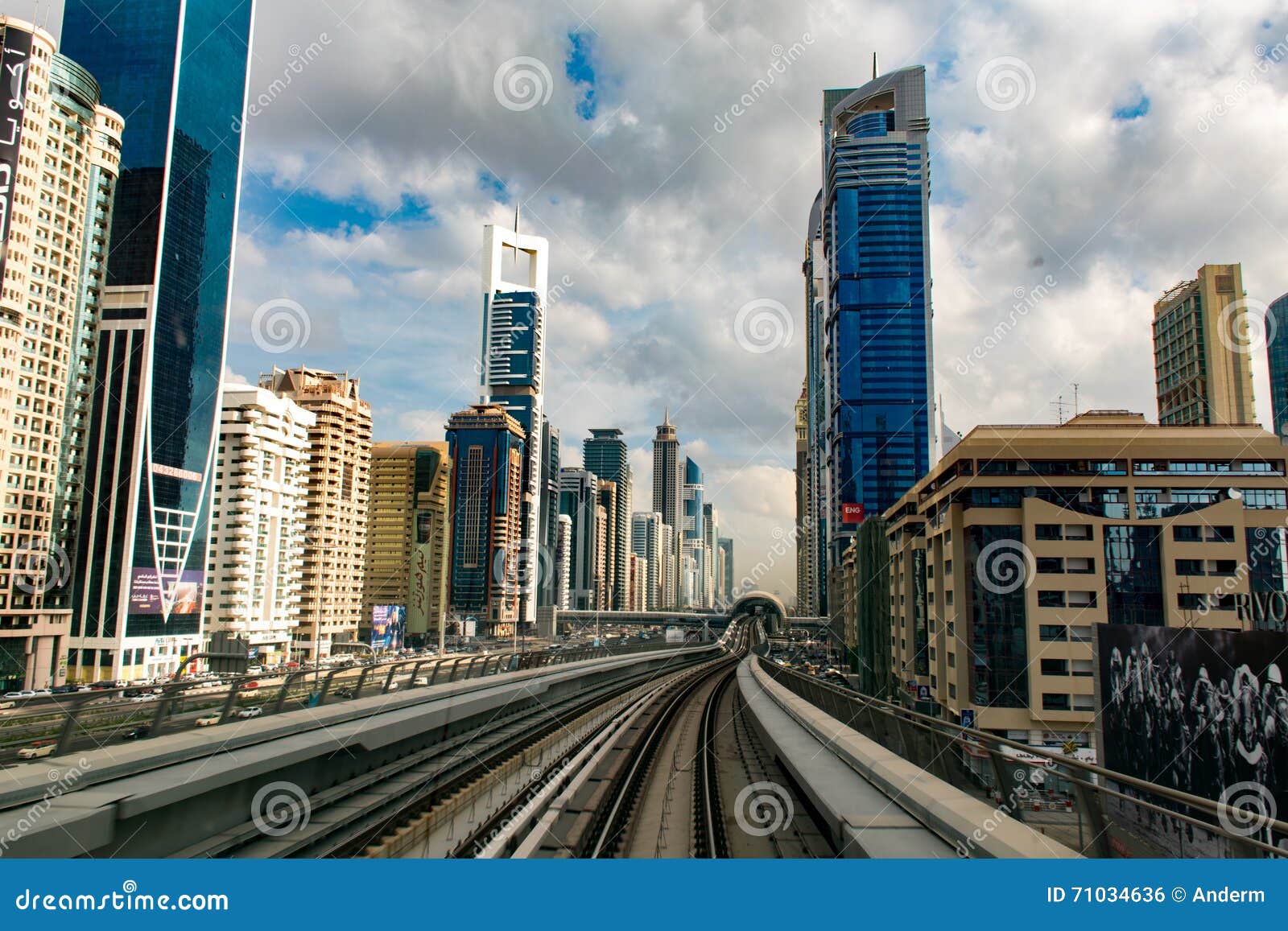 Modern metro in Dubai editorial photo. Image of train - 71034636
