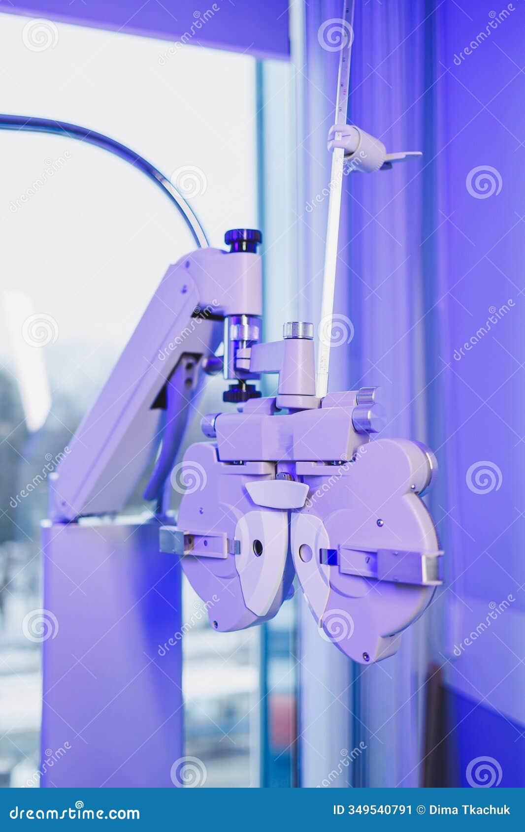 A Modern Microscope for Vision Stock Image - Image of ophthalmology ...