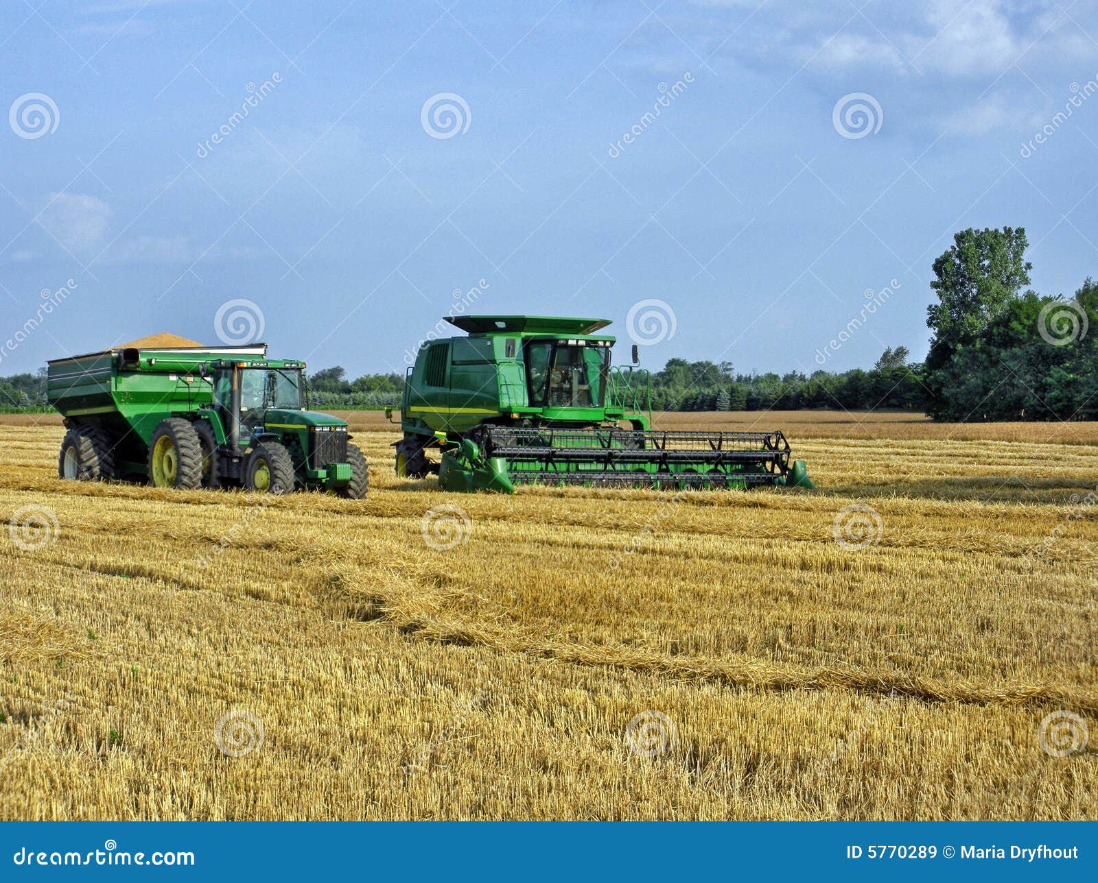 Green Farm Equipment in Midwest Field Editorial Stock Image - Image of ...
