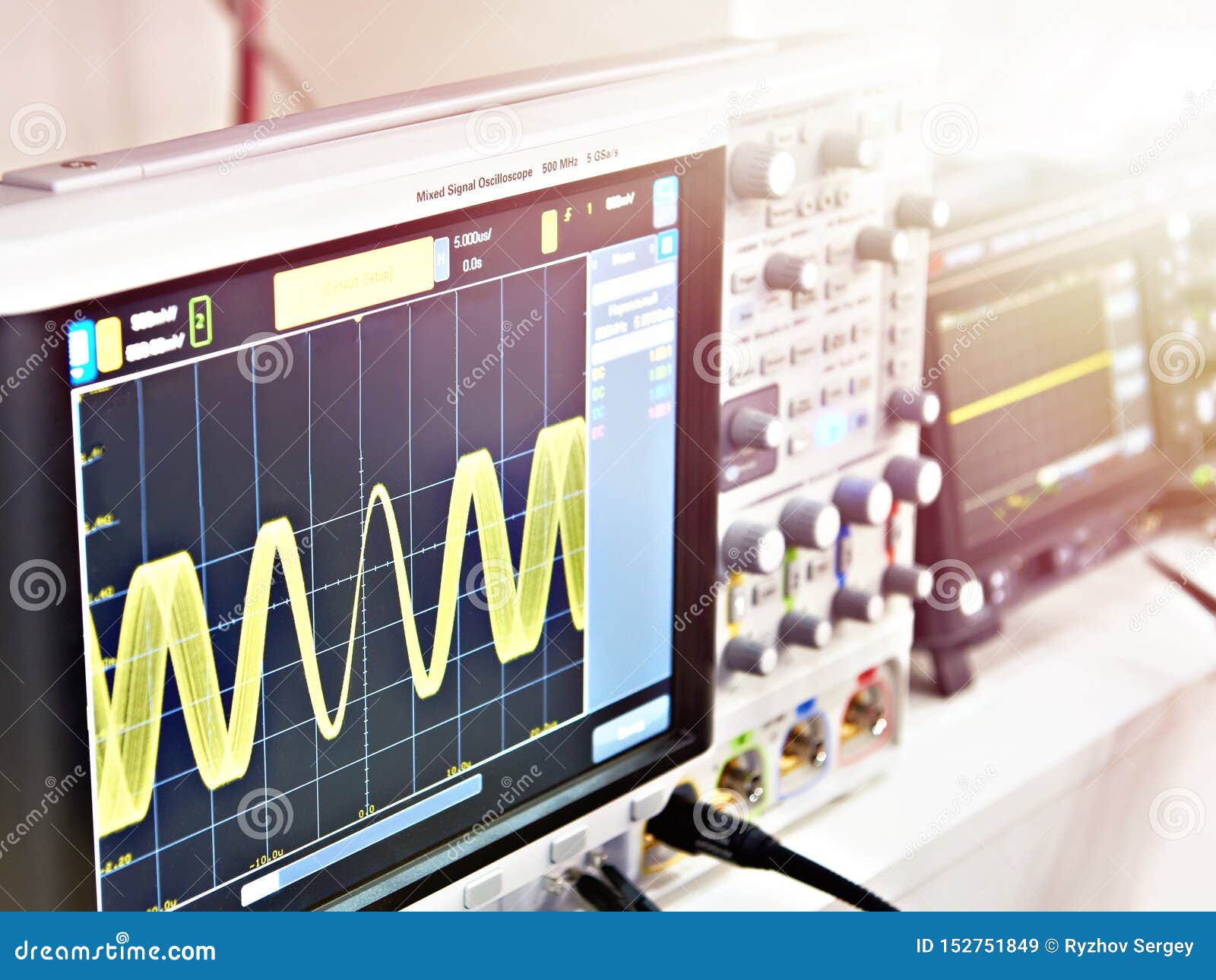 Modern Mixed Signal Oscilloscope Stock Image - Image of laboratory ... Modern Mixed Signal Oscilloscope Stock Image - Image of laboratory ...