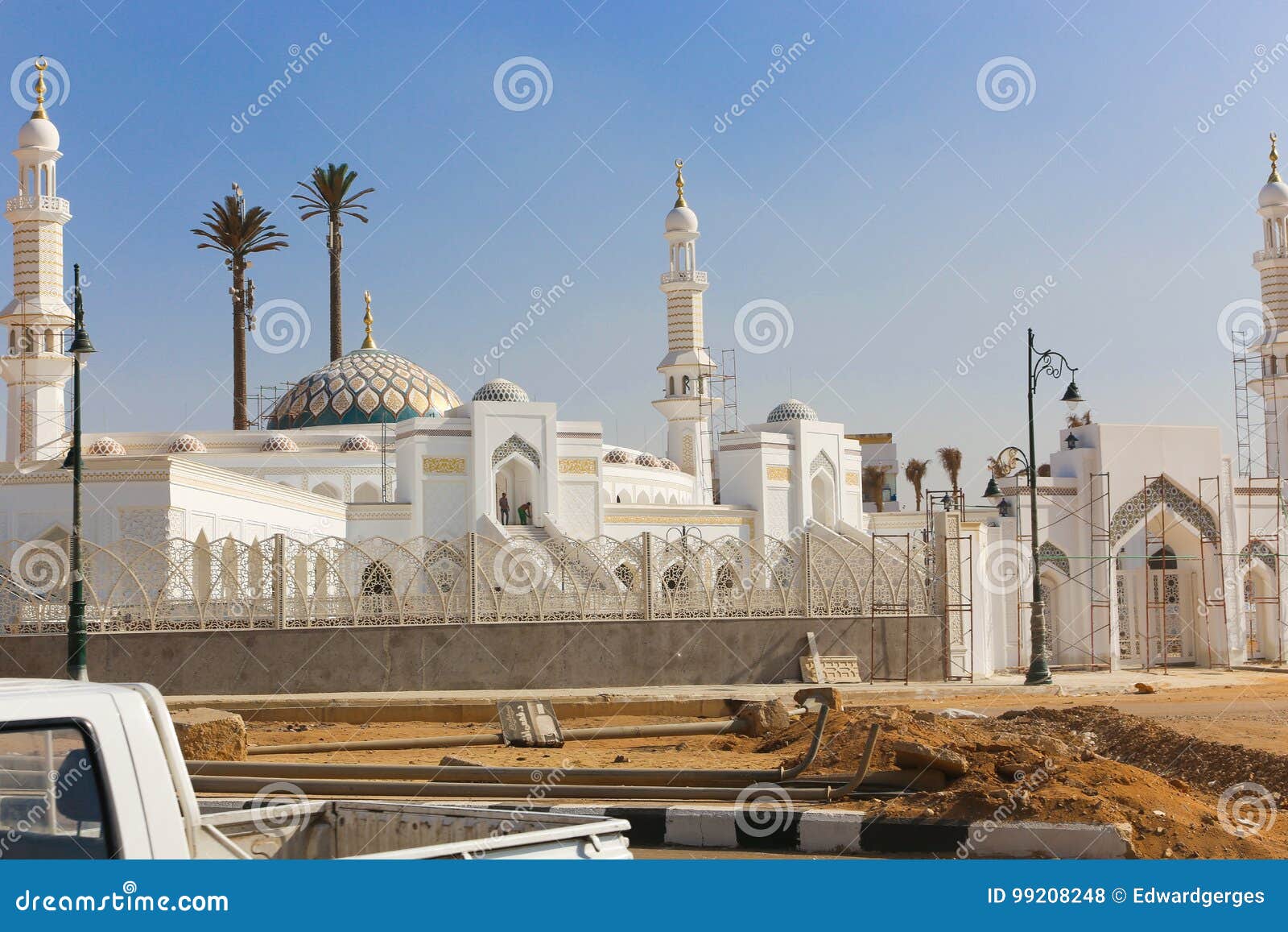 Modern Mosque at new Cairo stock photo. Image of cotobato - 99208248