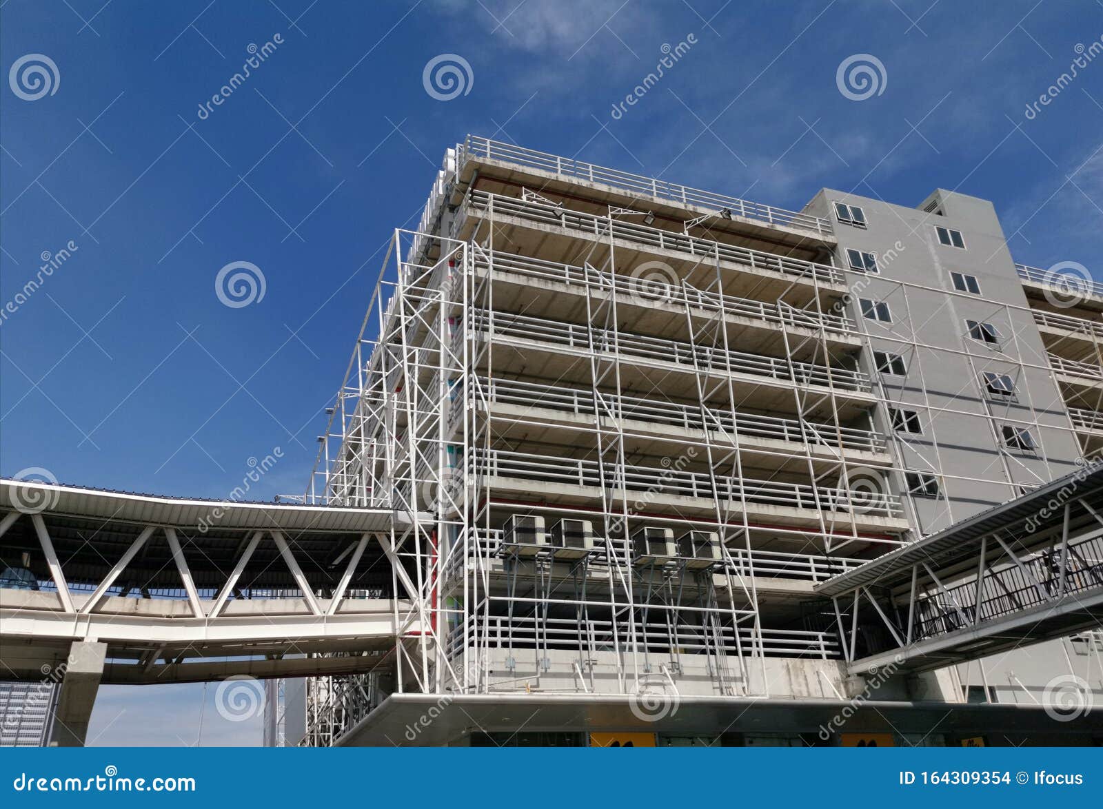 Modern Multi-storey Car Park Stock Photo - Image of architectural ...